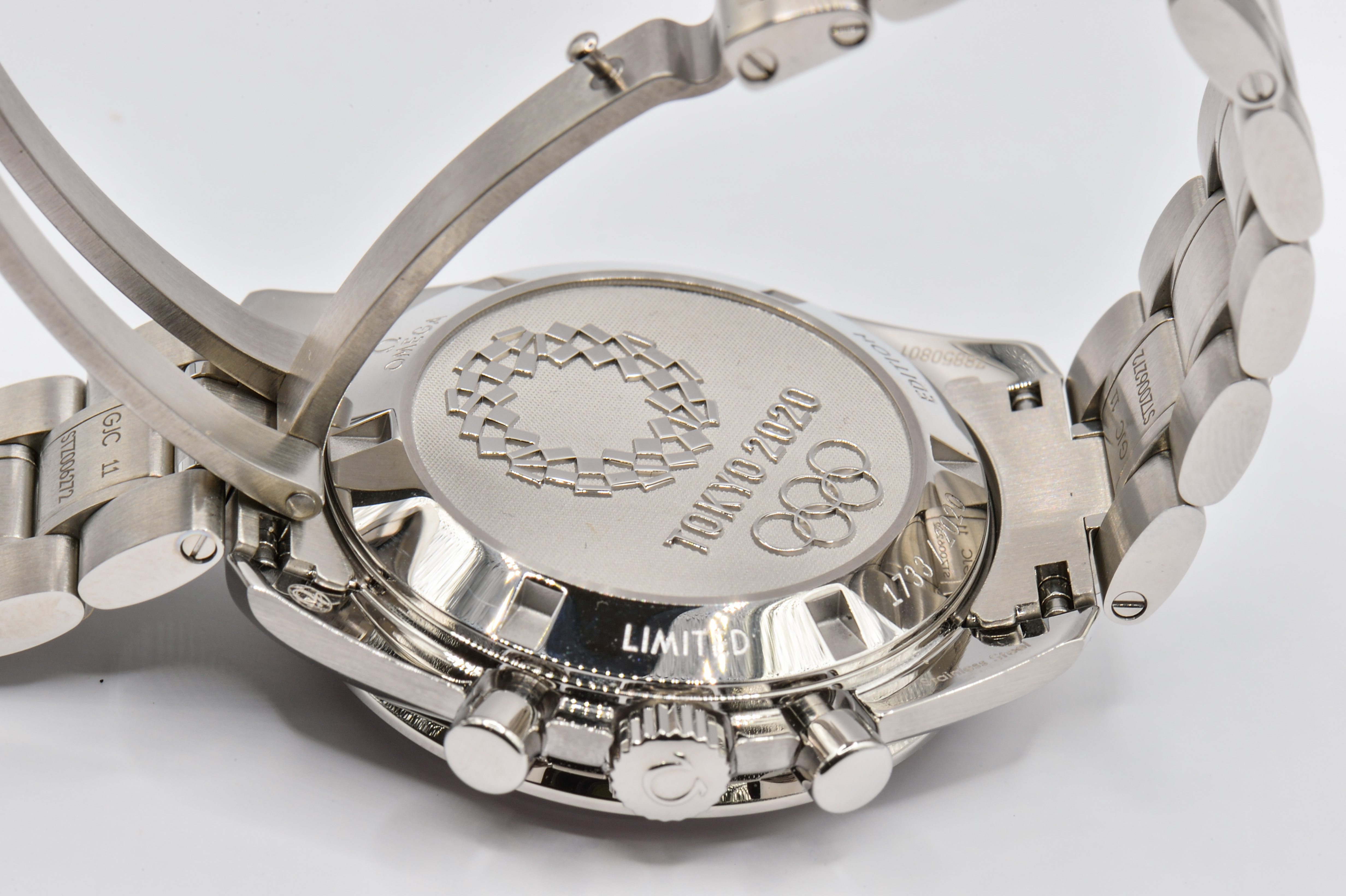 2021 OMEGA SPEEDMASTER LIMITED EDITION 'TOKYO 2020 RED' for sale by ...