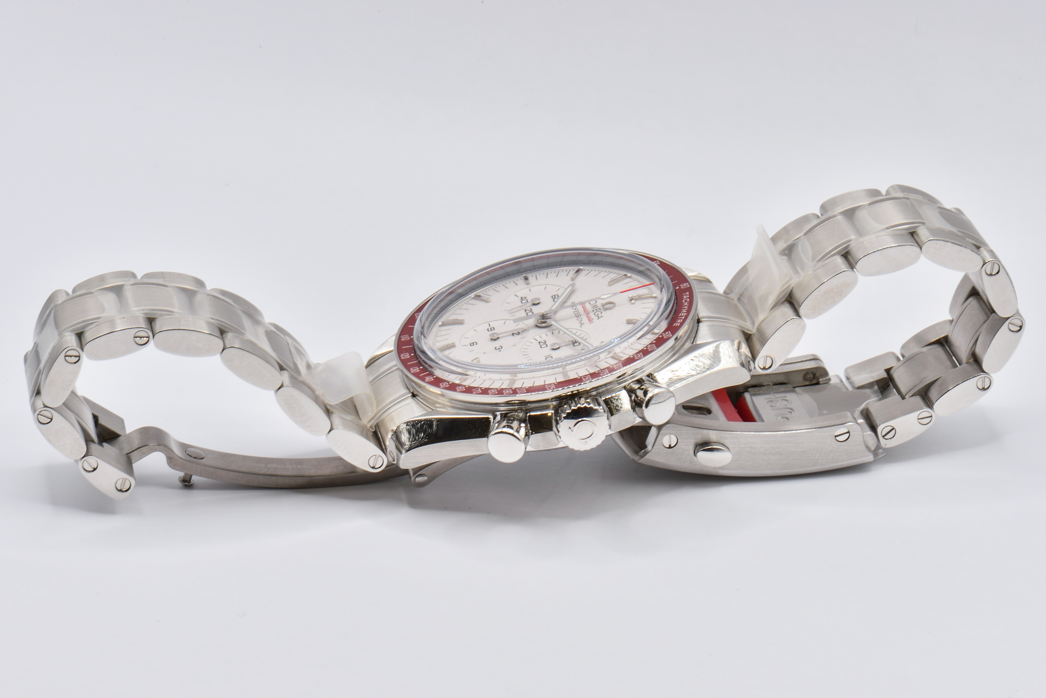 2021 OMEGA SPEEDMASTER LIMITED EDITION 'TOKYO 2020 RED' for sale by ...