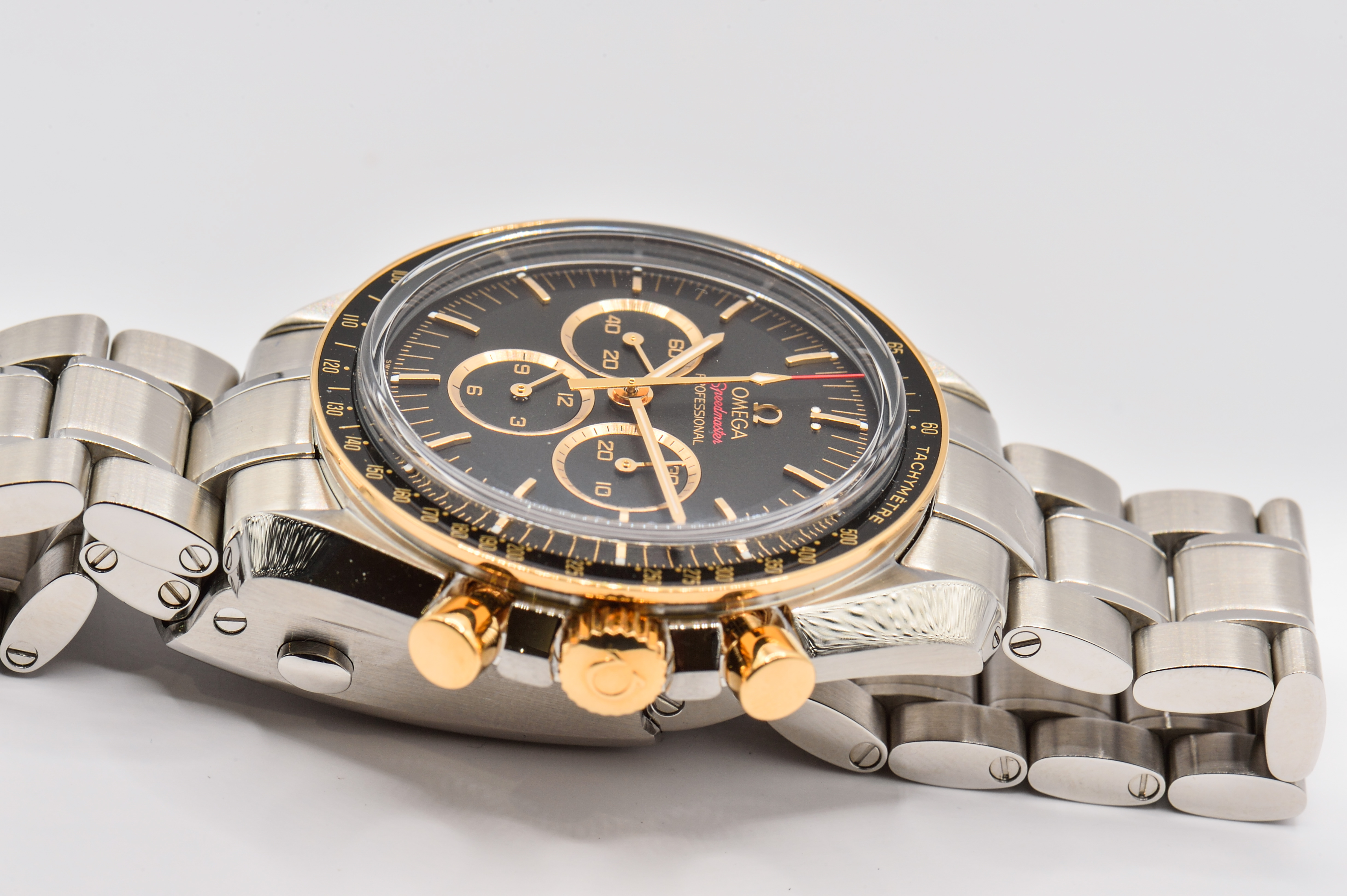 2021 OMEGA SPEEDMASTER LIMITED EDITION 'TOKYO 2020 YELLOW' for sale by ...