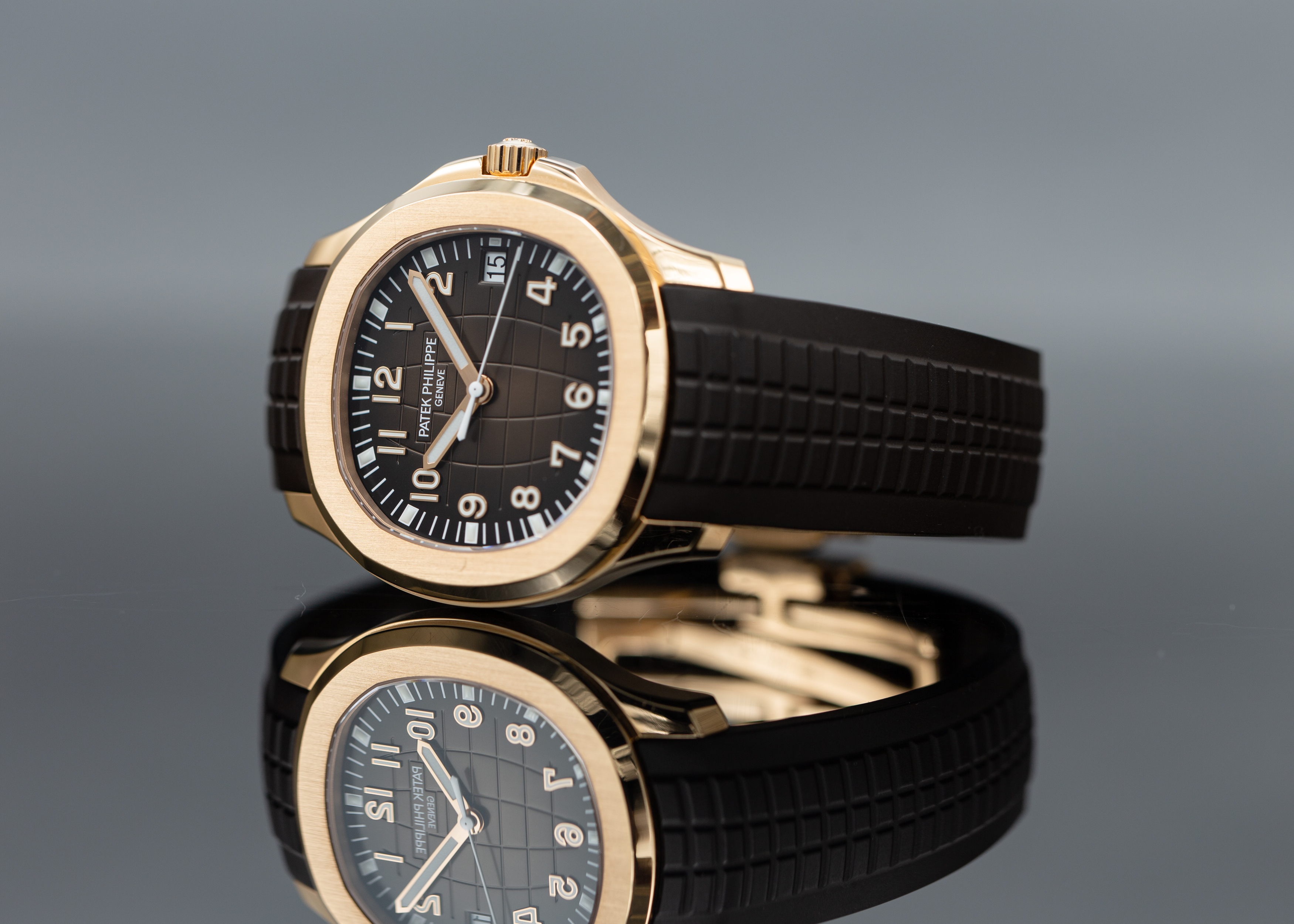 2021 PATEK PHILIPPE AQUANAUT for sale by auction in Camden, London ...