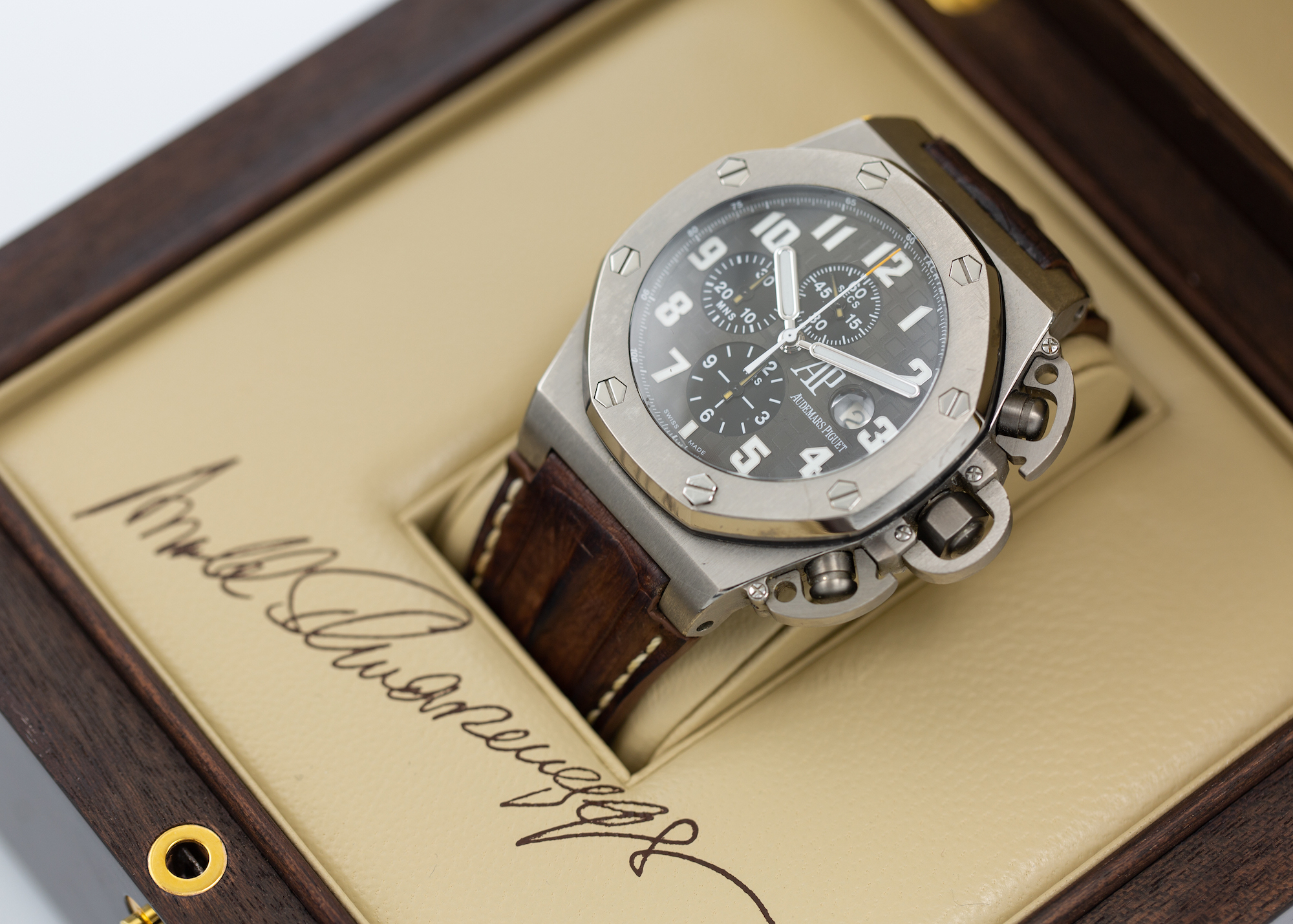 2000-s-audemars-piguet-royal-oak-offshore-chronograph-t3-for-sale-in