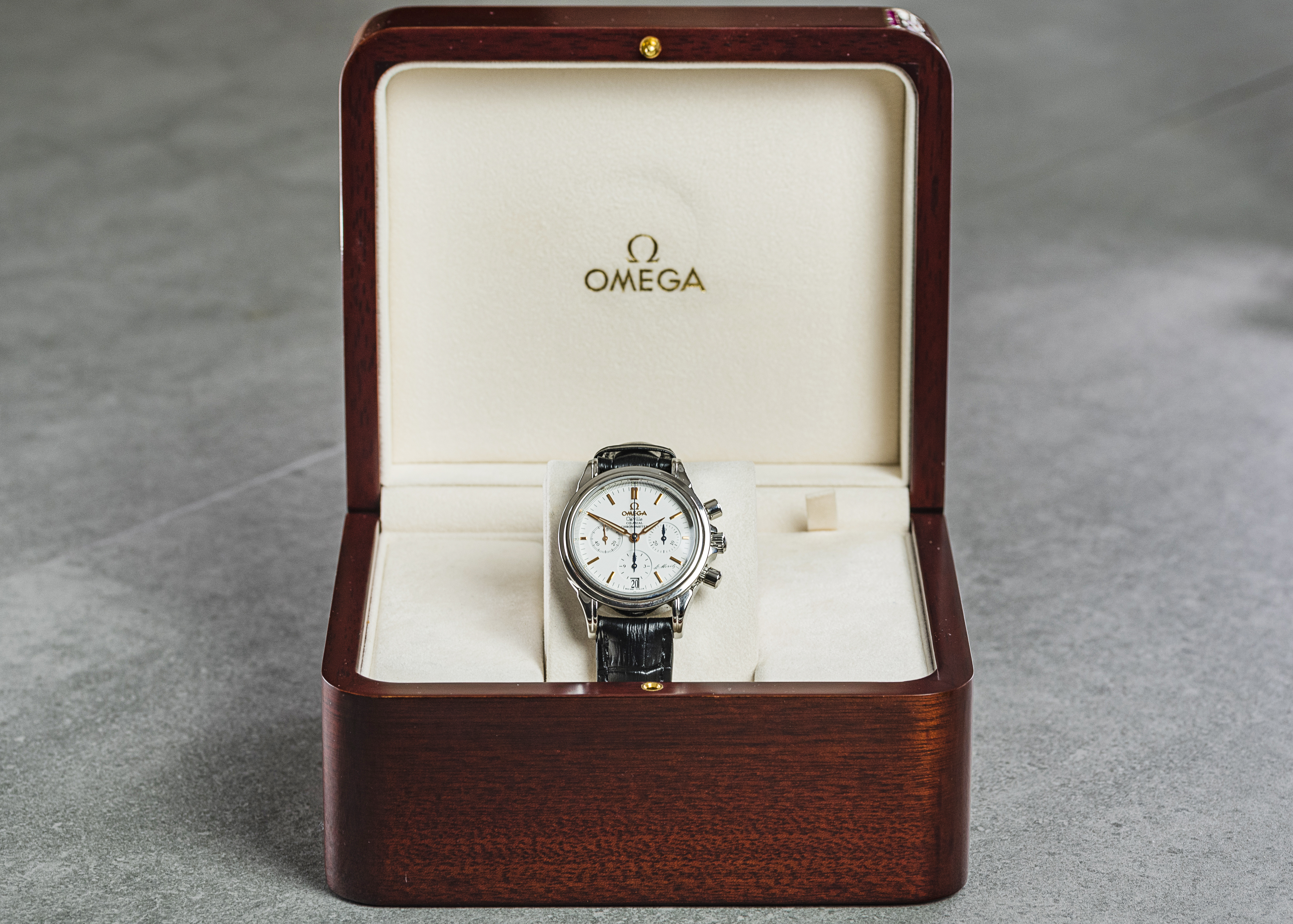 2000'S OMEGA DE VILLE ST. MORITZ