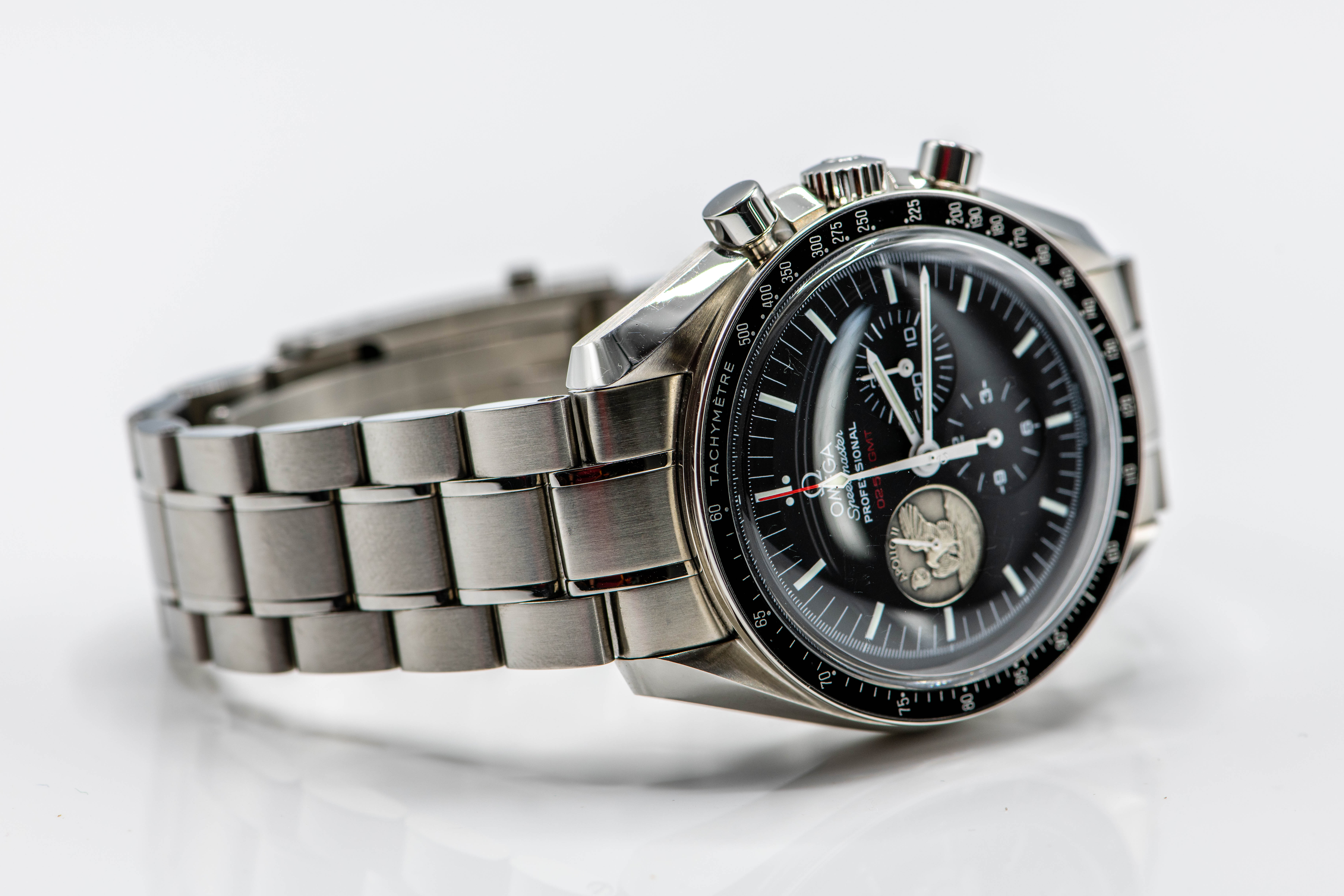 2005 OMEGA SPEEDMASTER APOLLO 11 for sale by auction in Windsor ...