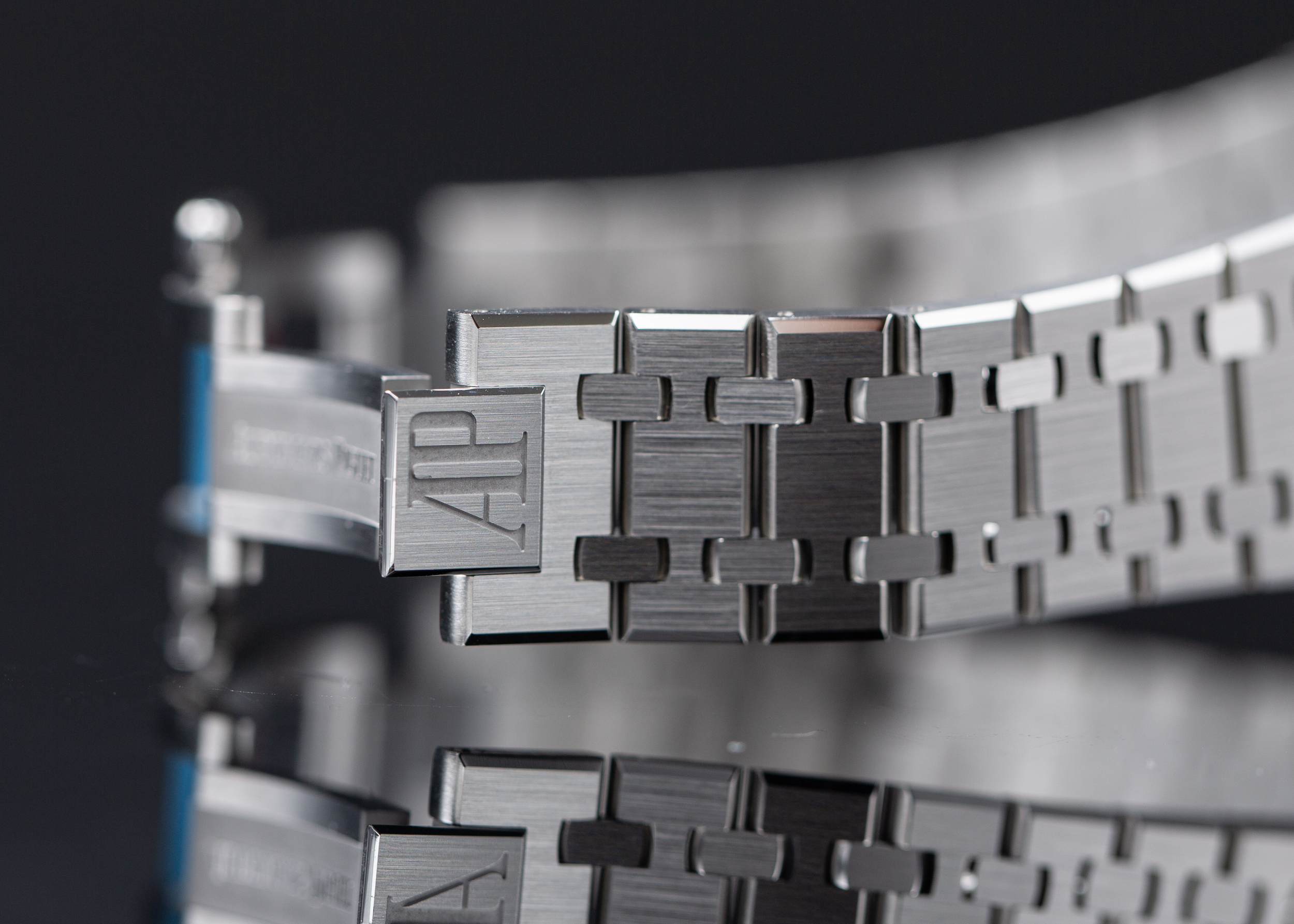 2022 AUDEMARS PIGUET ROYAL OAK SELFWINDING "50TH ANNIVERSARY" for sale ...