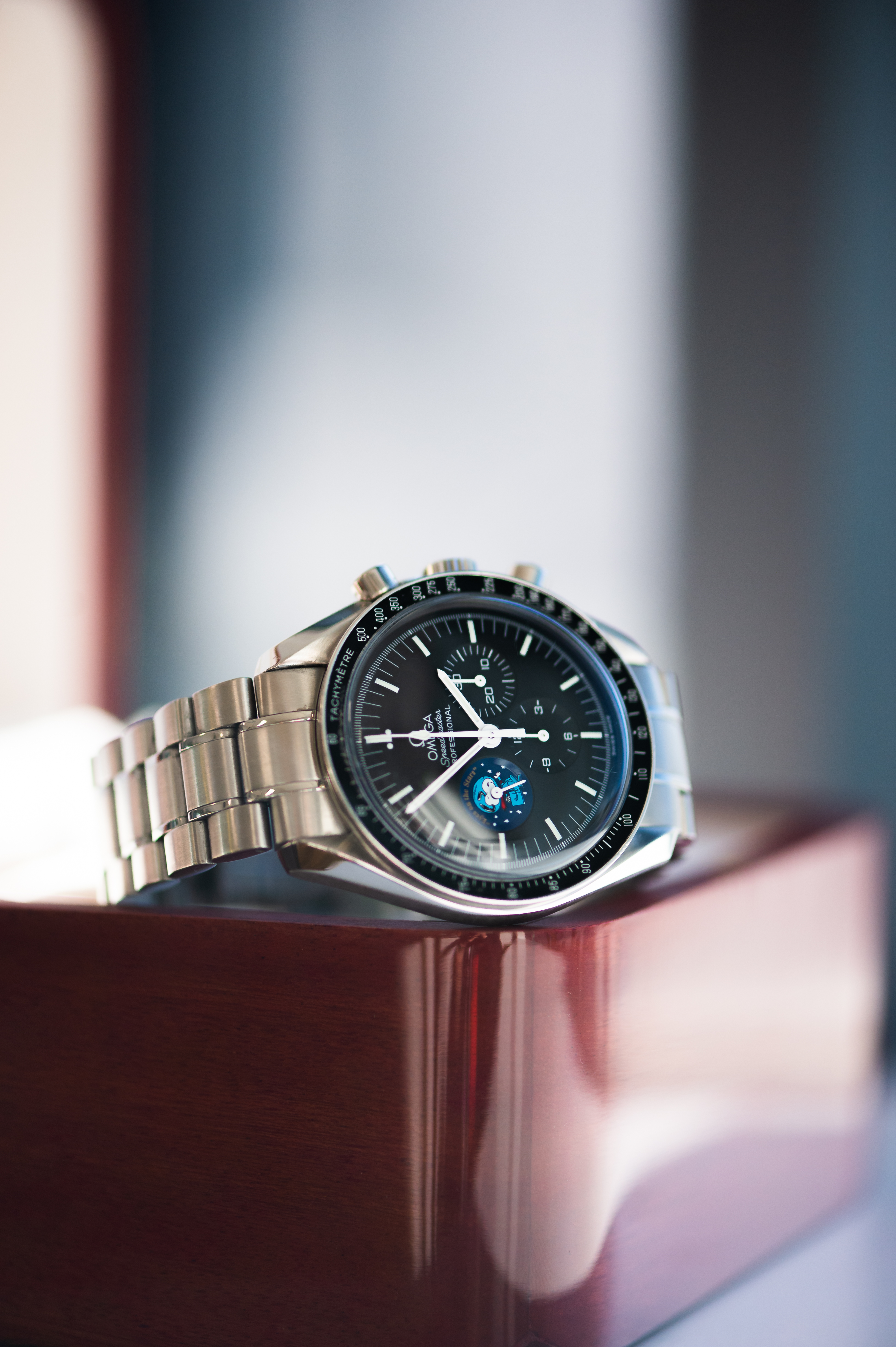 2007 OMEGA SPEEDMASTER PROFESSIONAL MOONWATCH 'SNOOPY' for sale by ...