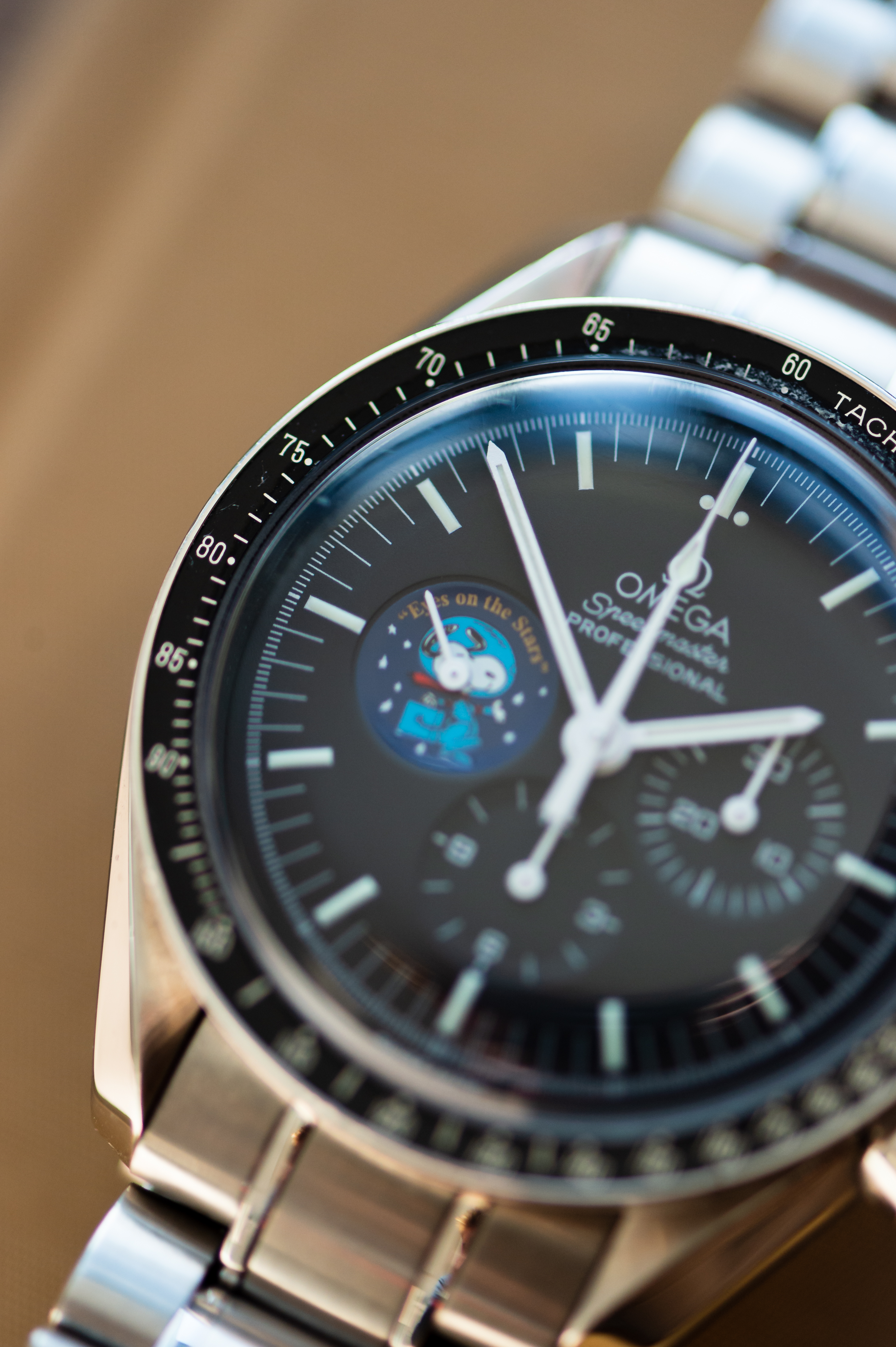2007 OMEGA SPEEDMASTER PROFESSIONAL MOONWATCH 'SNOOPY' for sale by ...