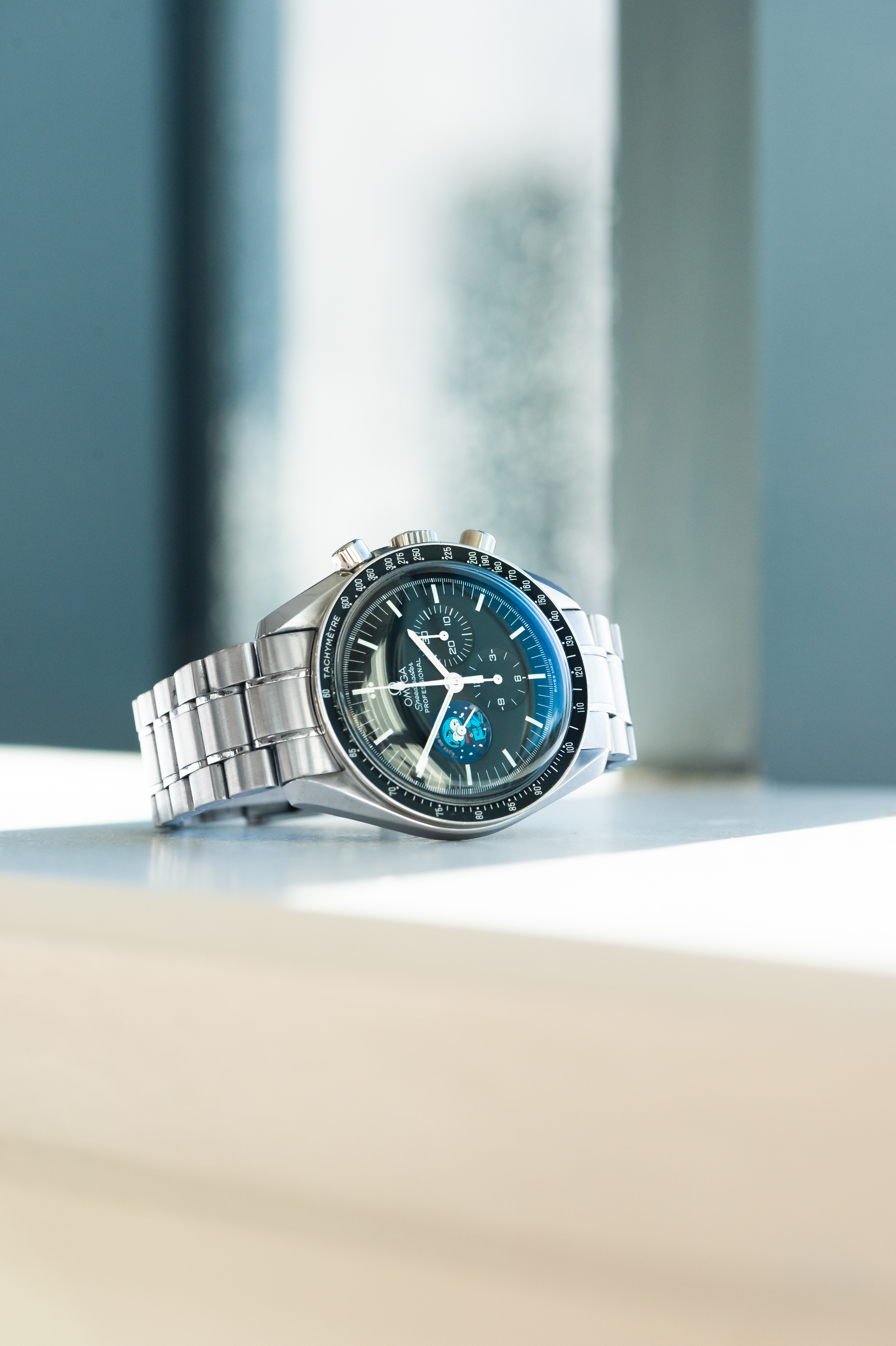 2007 OMEGA SPEEDMASTER PROFESSIONAL MOONWATCH 'SNOOPY' for sale by ...
