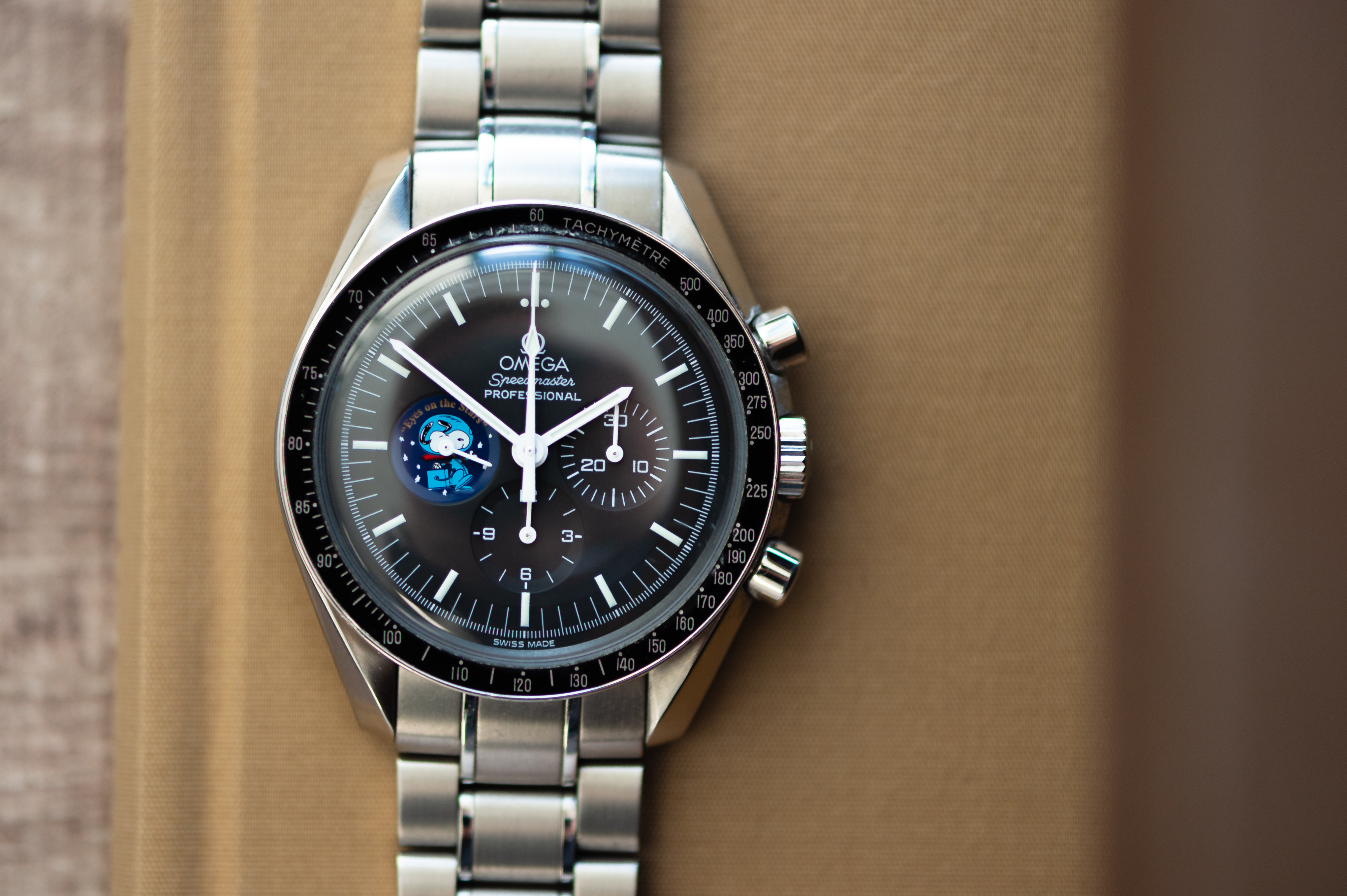 2007 OMEGA SPEEDMASTER PROFESSIONAL MOONWATCH 'SNOOPY' for sale by ...