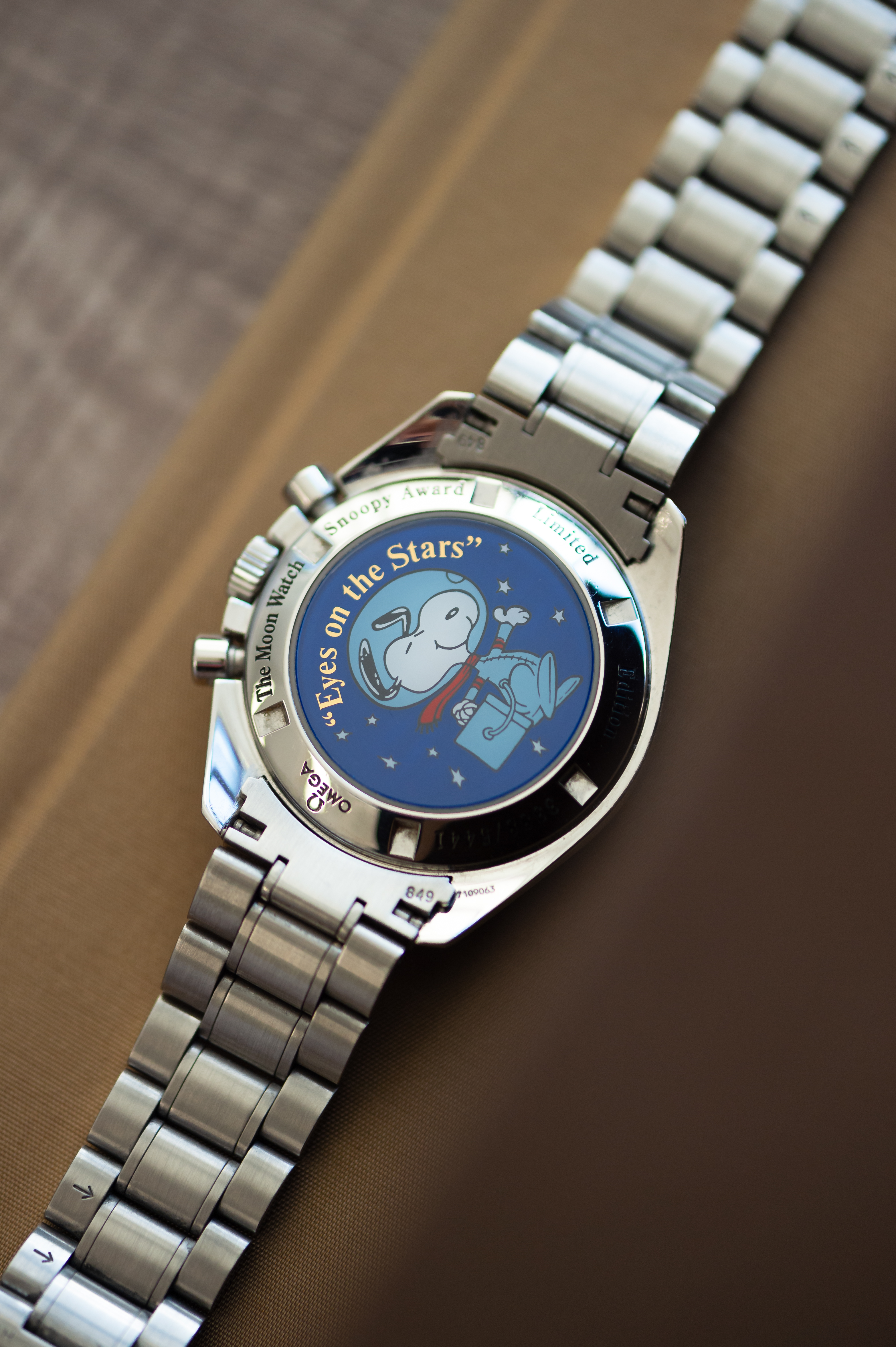 2007 OMEGA SPEEDMASTER PROFESSIONAL MOONWATCH 'SNOOPY' for sale by ...