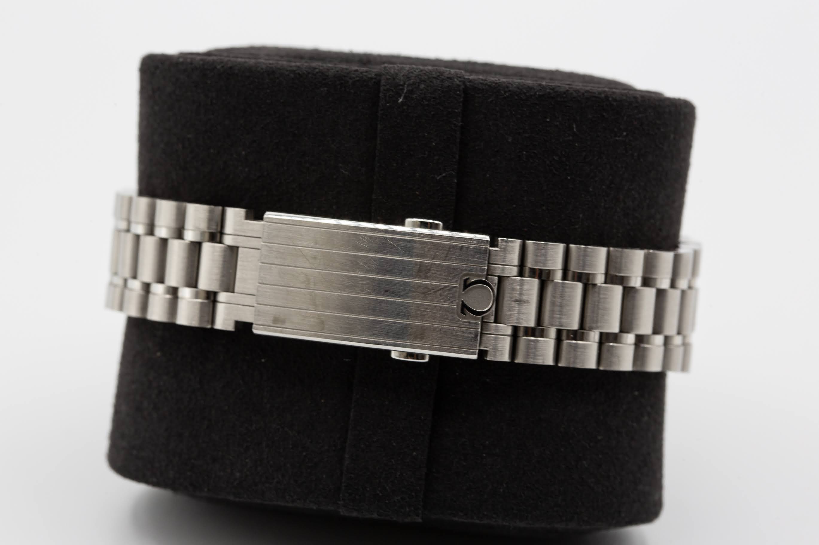 2021 OMEGA SPEEDMASTER MOONWATCH PROFESSIONAL for sale by auction in ...