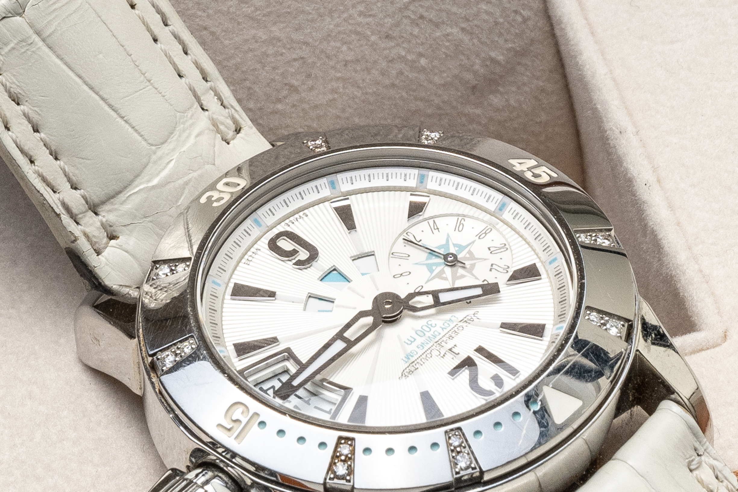 2000'S JAEGER LE-COULTRE MASTER COMPRESSOR GMT DIAMOND LADIES for sale ...