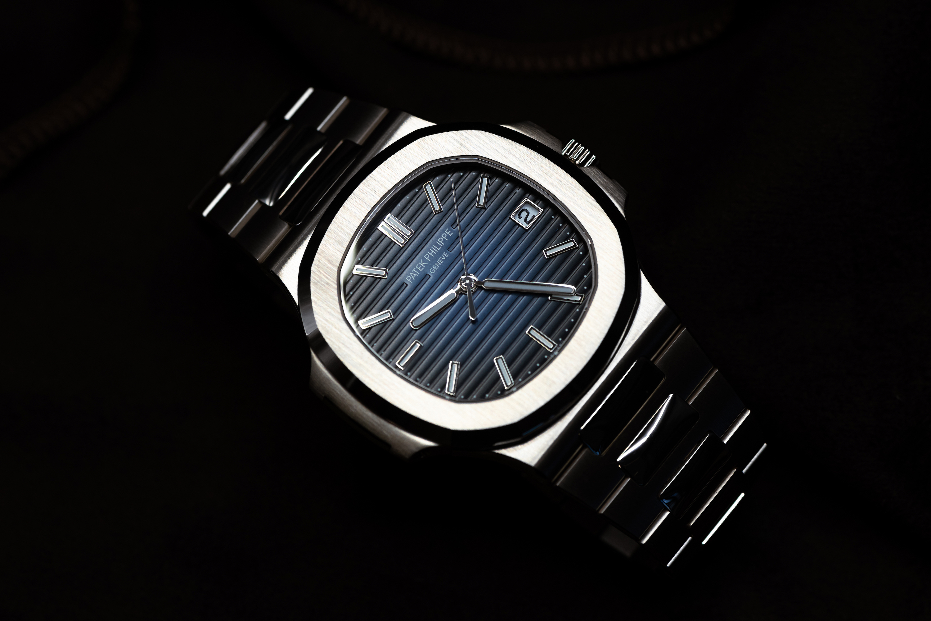 2022 PATEK PHILIPPE NAUTILUS '5811' for sale by auction in London ...