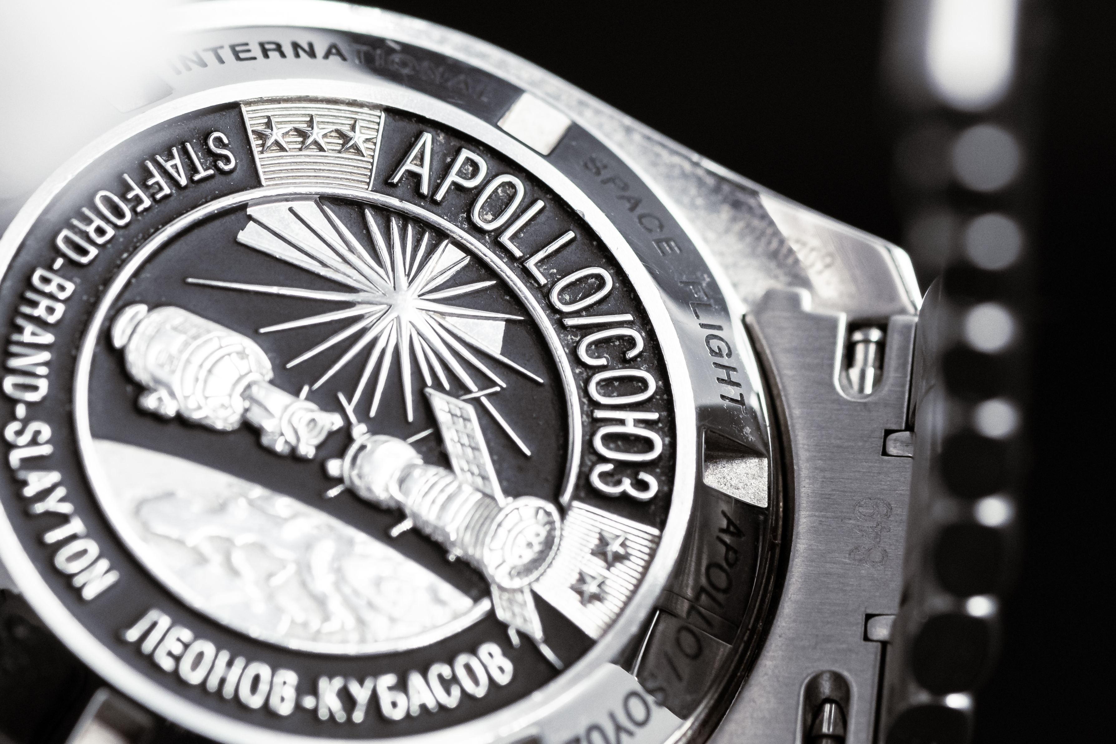 2010 OMEGA SPEEDMASTER PROFESSIONAL MOONWATCH 'APOLLO SOYUZ' for sale ...