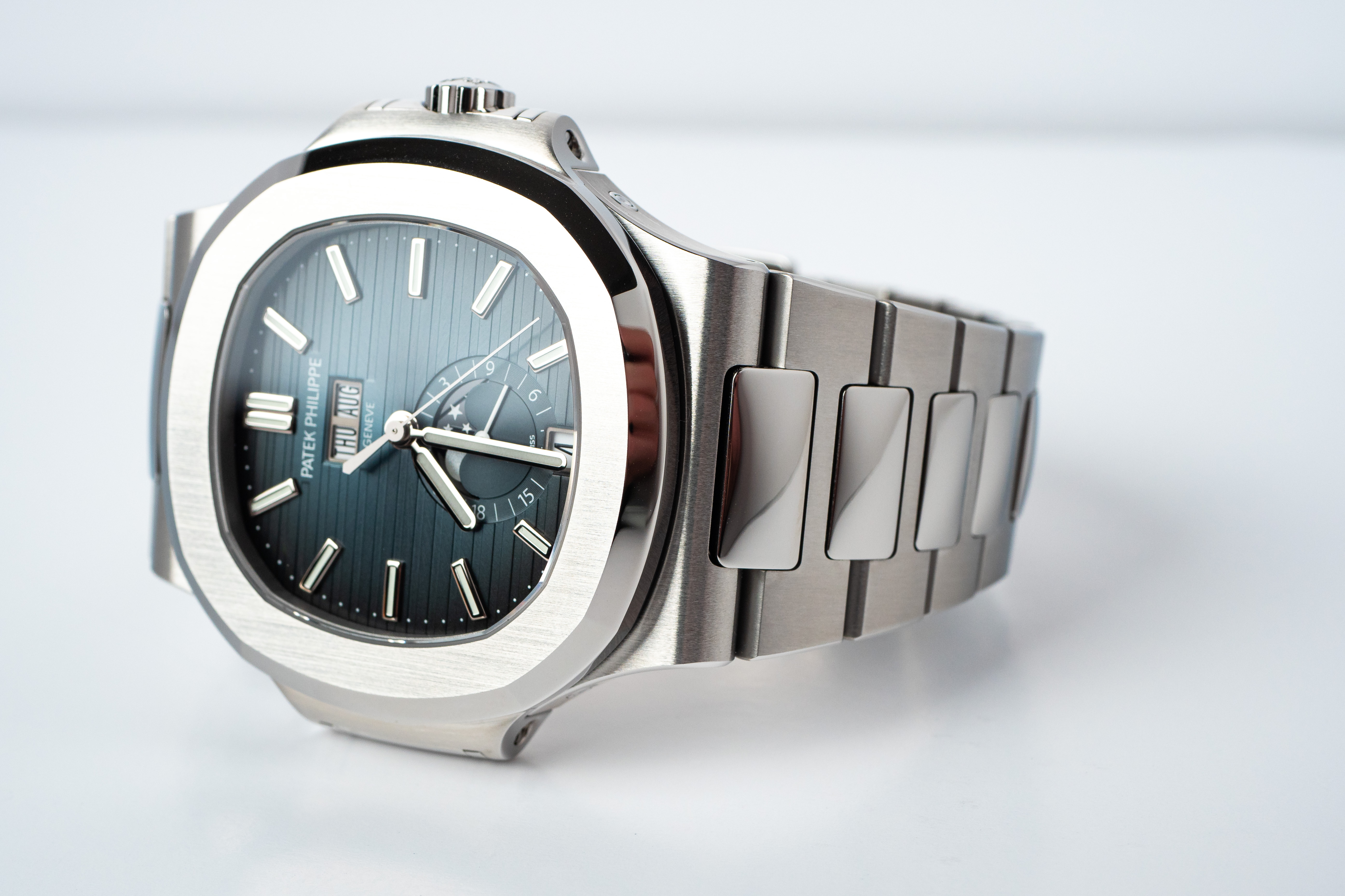 2022 PATEK PHILIPPE NAUTILUS ANNUAL CALENDAR MOONPHASE for sale by ...