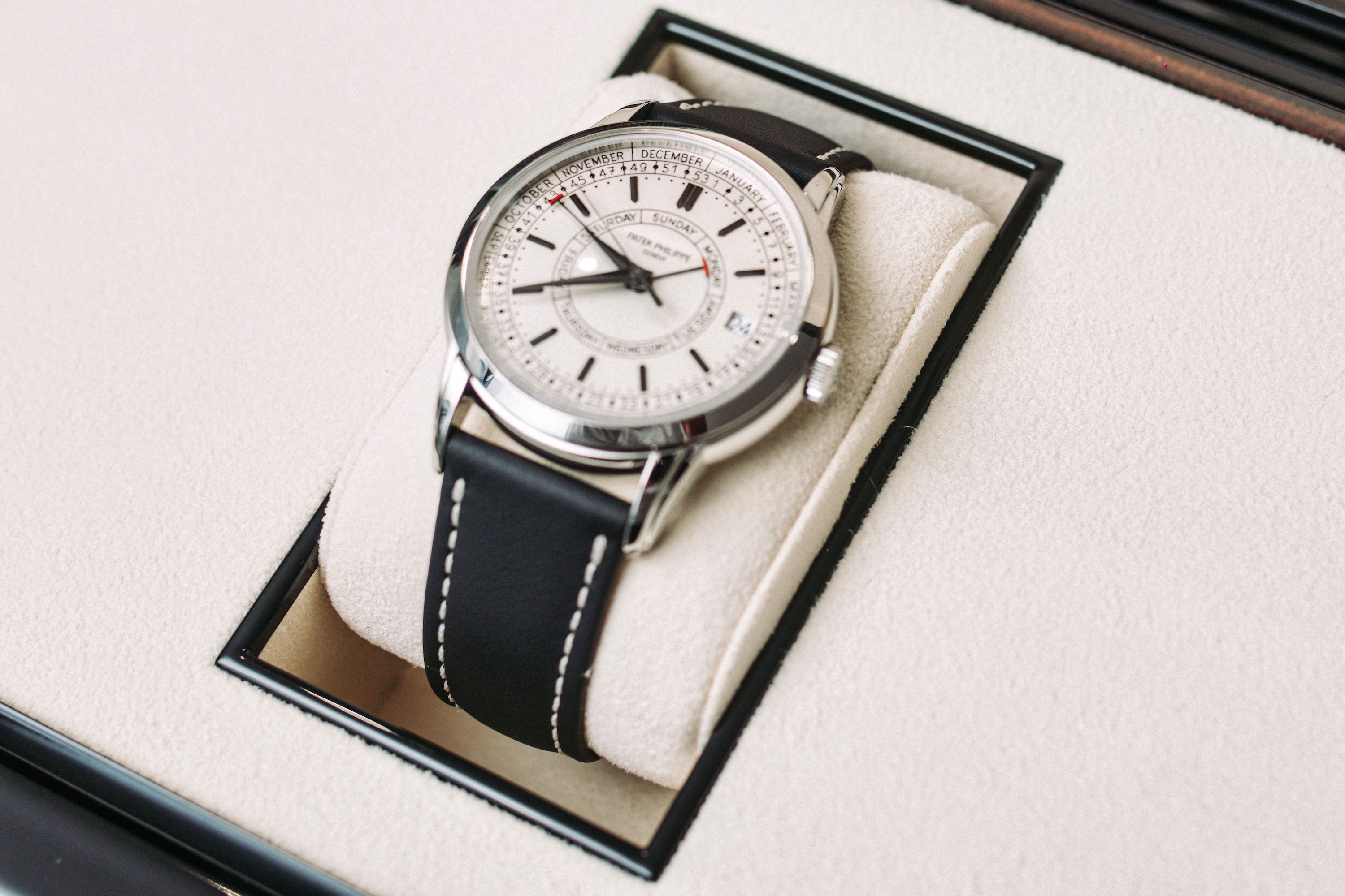 2022 PATEK PHILIPPE CALATRAVA WEEKLY CALENDAR for sale by auction in ...