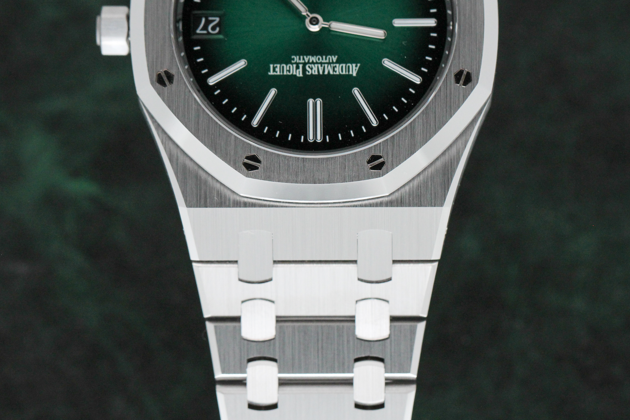 2022 Audemars Piguet Royal Oak 'Jumbo' Extra Thin '50th Anniversary ...