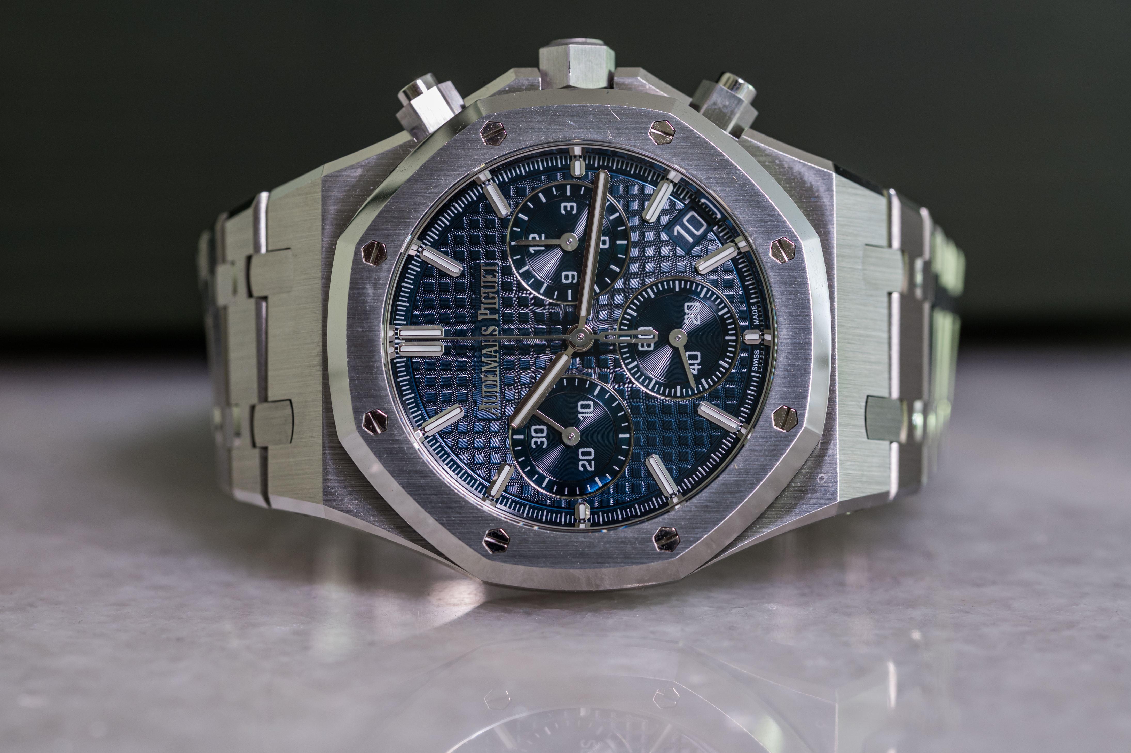 2024 Audemars Piguet Royal Oak Chronograph for sale by auction in ...