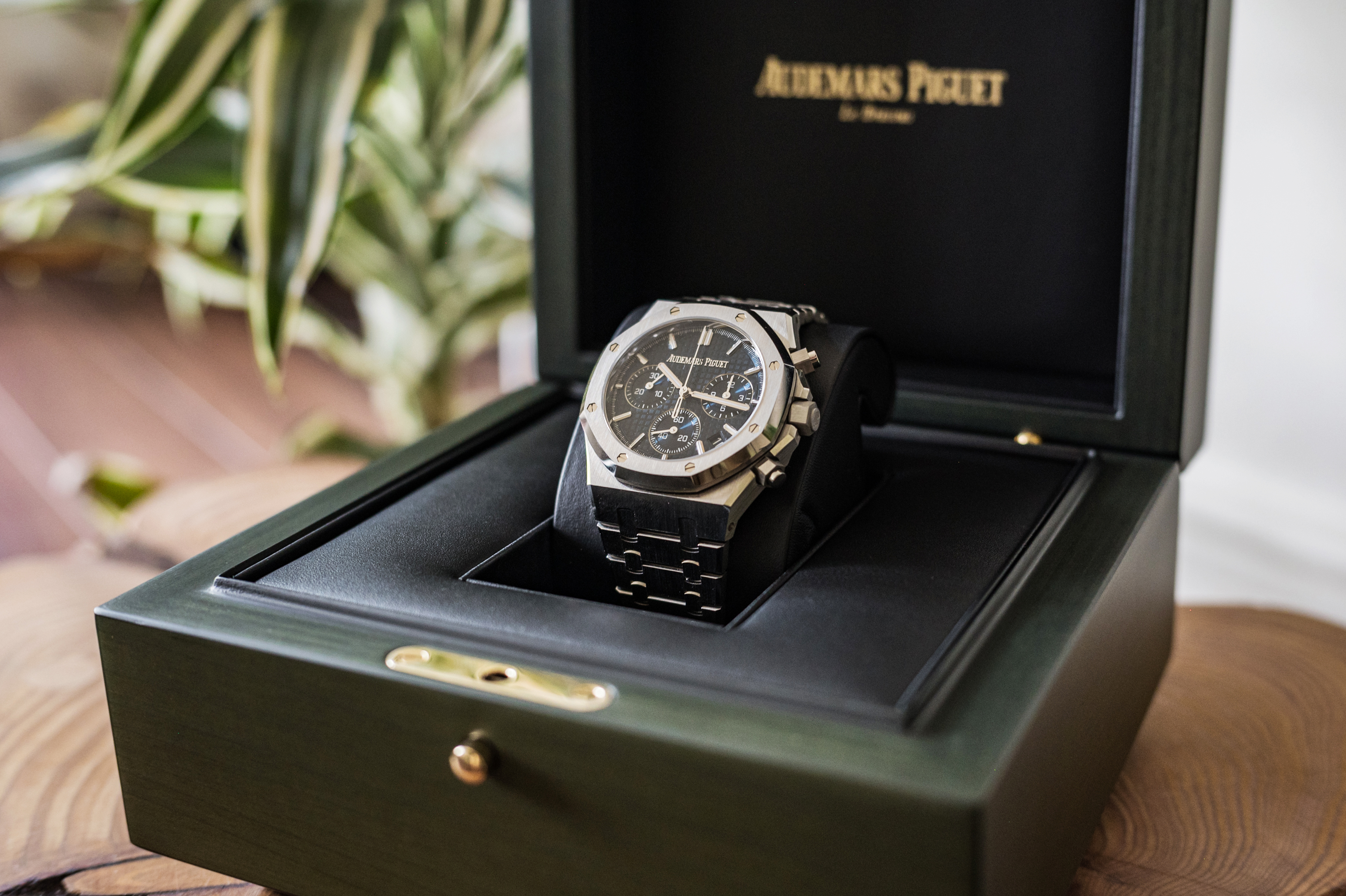 2024 Audemars Piguet Royal Oak Chronograph for sale by auction in ...