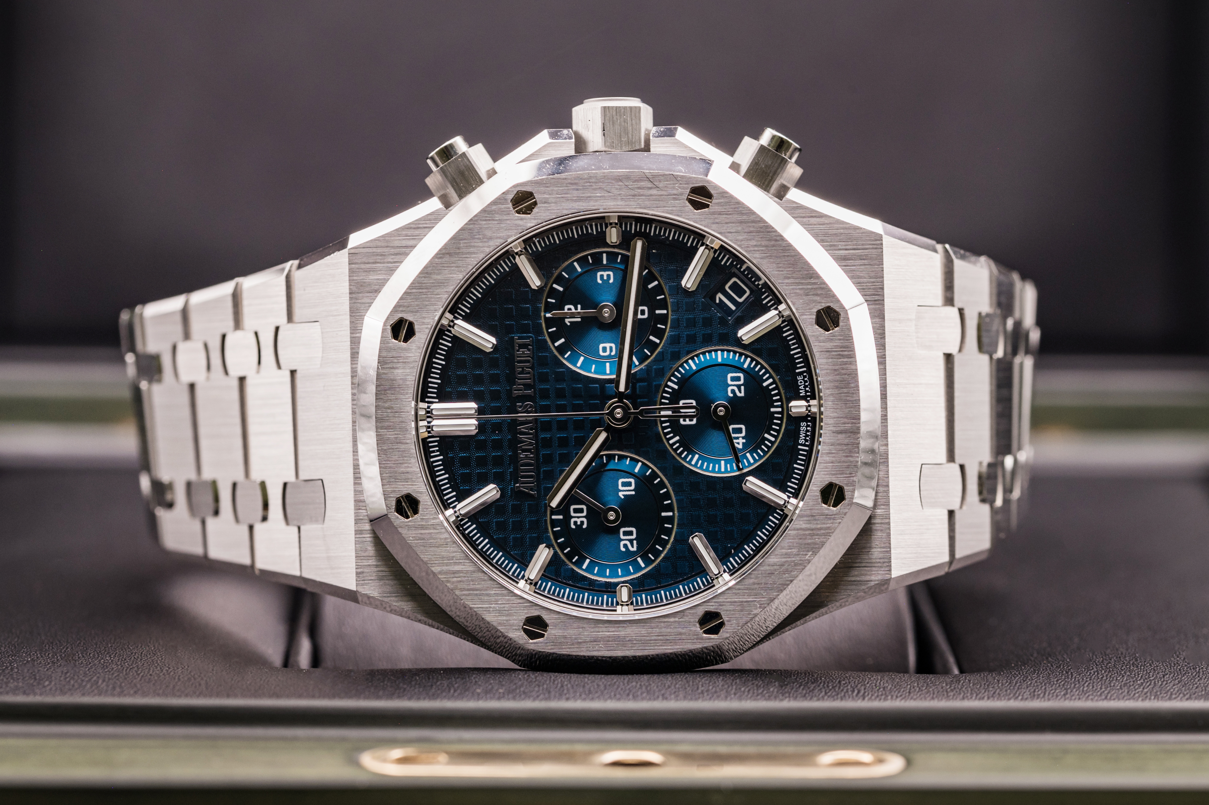 2024 Audemars Piguet Royal Oak Chronograph for sale by auction in ...