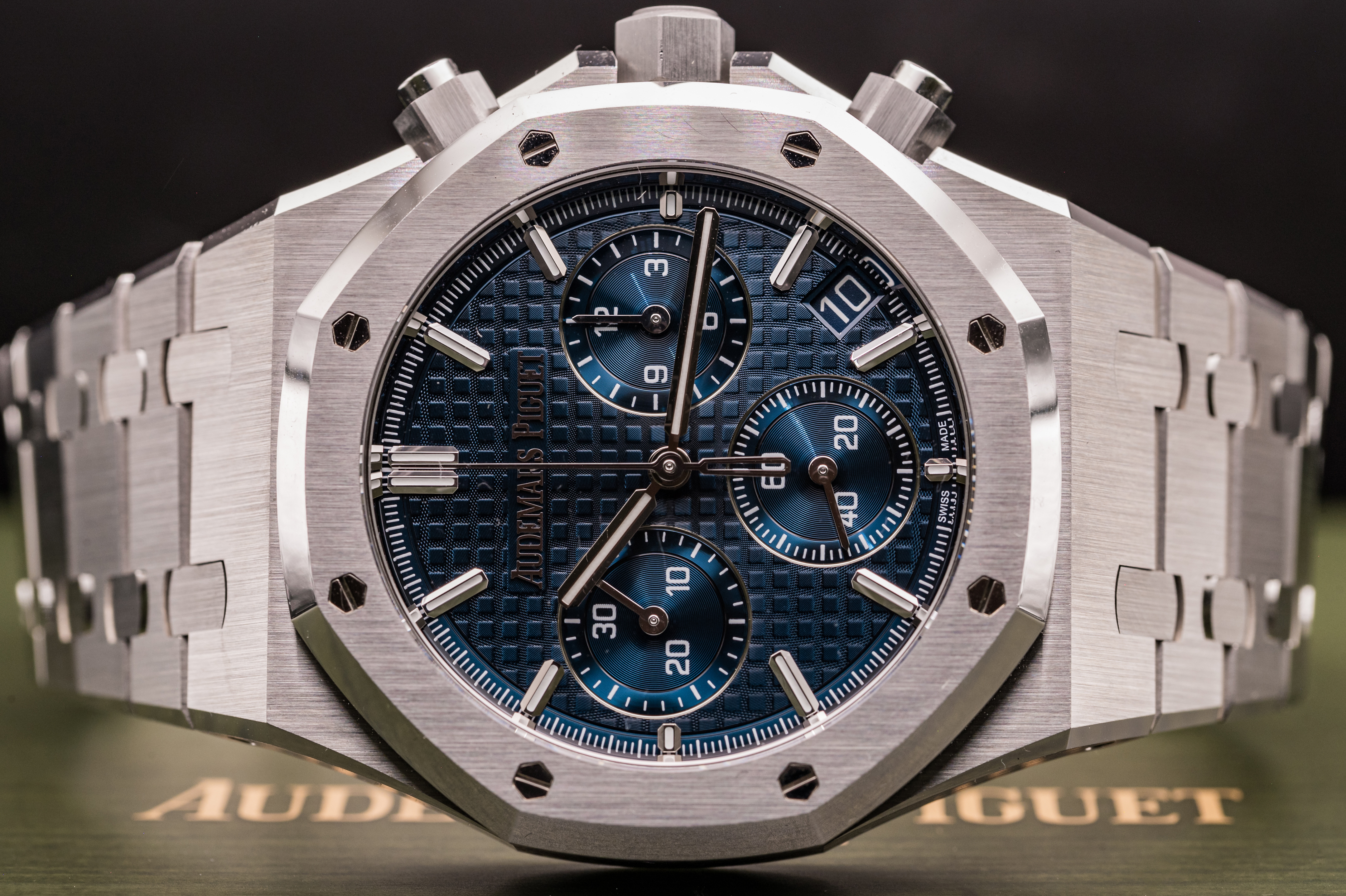 2024 Audemars Piguet Royal Oak Chronograph for sale by auction in ...