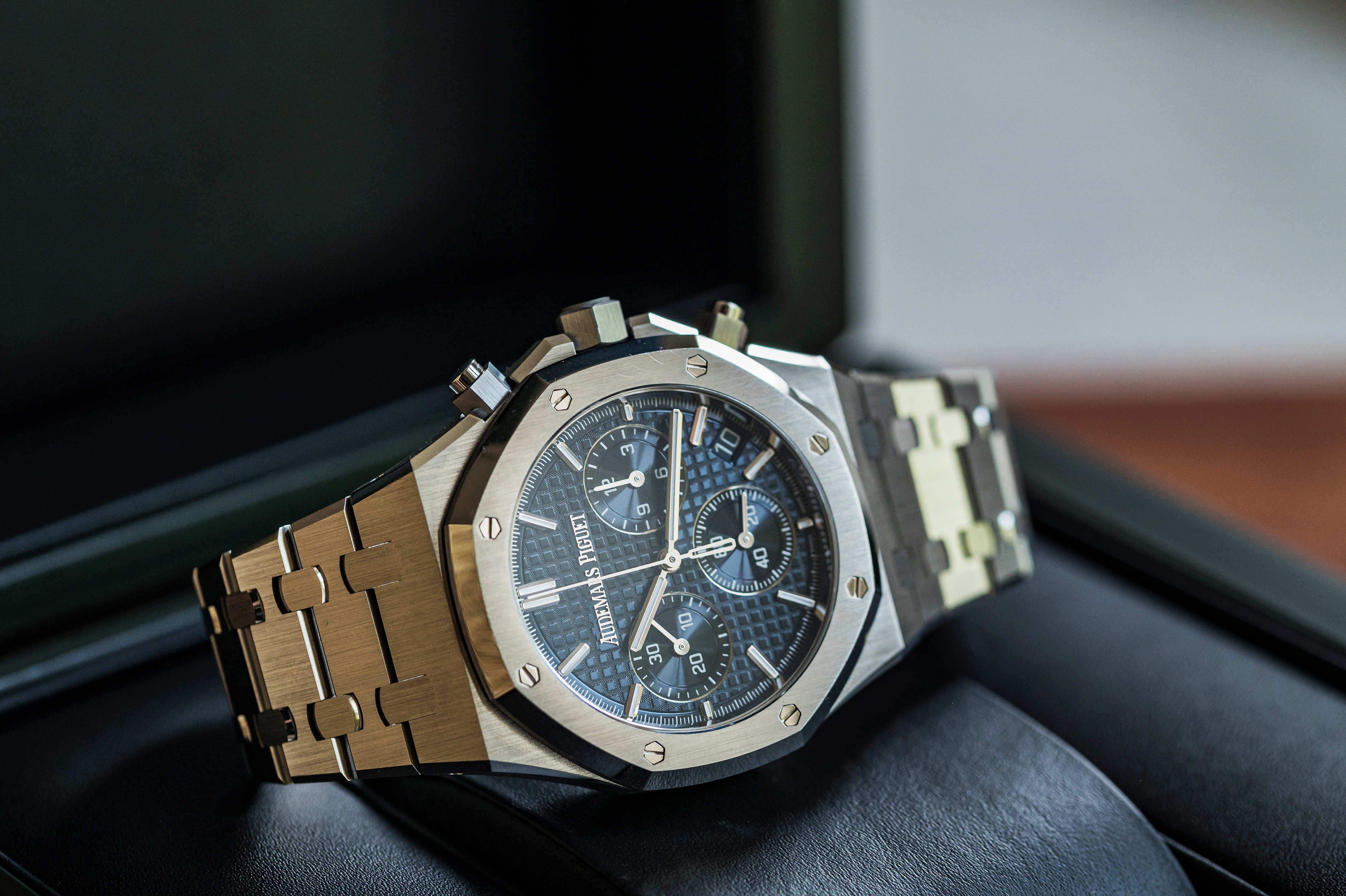 2024 Audemars Piguet Royal Oak Chronograph for sale by auction in ...